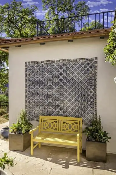 Cómo Decorar las Paredes de un Patio Exterior - [19 Ideas]